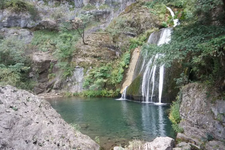 RÍO MUNDO: Nacimiento, Mapa, Chorros y todo lo que necesitas saber.