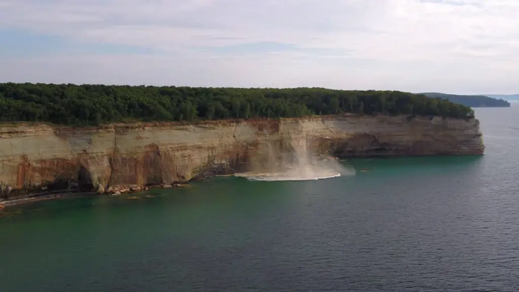 CONOCE TODO ACERCA DEL INCREÍBLE LAGO SUPERIOR