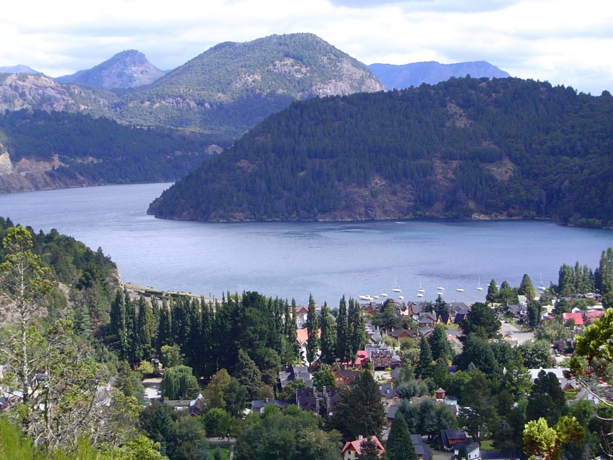 TODO ACERCA DEL HERMOSO LAGO LÁCAR, DE ORIGEN GLACIAR