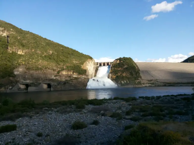 TODO SOBRE EL LAGO COLBÚN, UN EMBALSE ARTIFICIAL DE CHILE