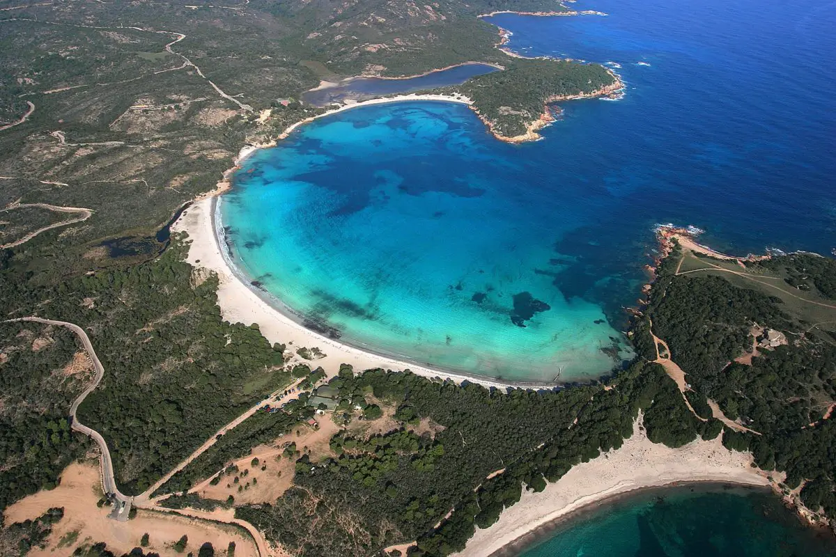 ISLA DE CÓRCEGA, BELLEZA EN PLAYAS Y MONTAÑAS