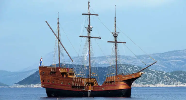 CARABELA, CARACTERÍSTICAS Y LAS MÁS FAMOSAS