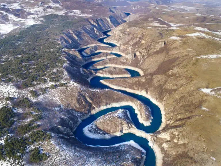 RÍO UVAC, IMPONENTE PAISAJE En LA REERVA NATURAL DE UVAC